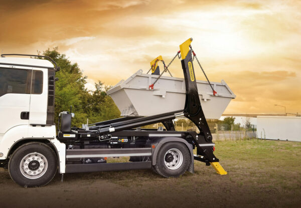 "Palfinger" lifting equipment - KMT