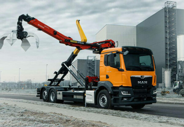 "Palfinger" lifting equipment - KMT